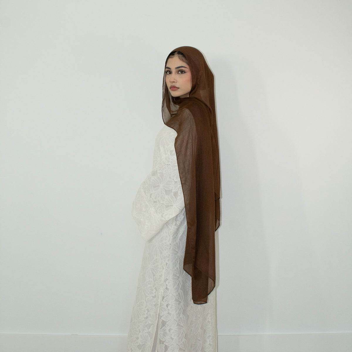 Zahra Floral Open Abaya Set - White – MODEST ESSENTIALS US