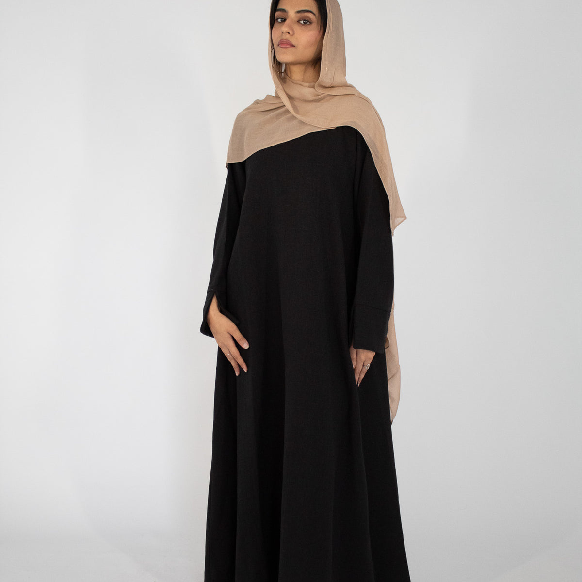 Naima Linen Abaya - Black – MODEST ESSENTIALS US